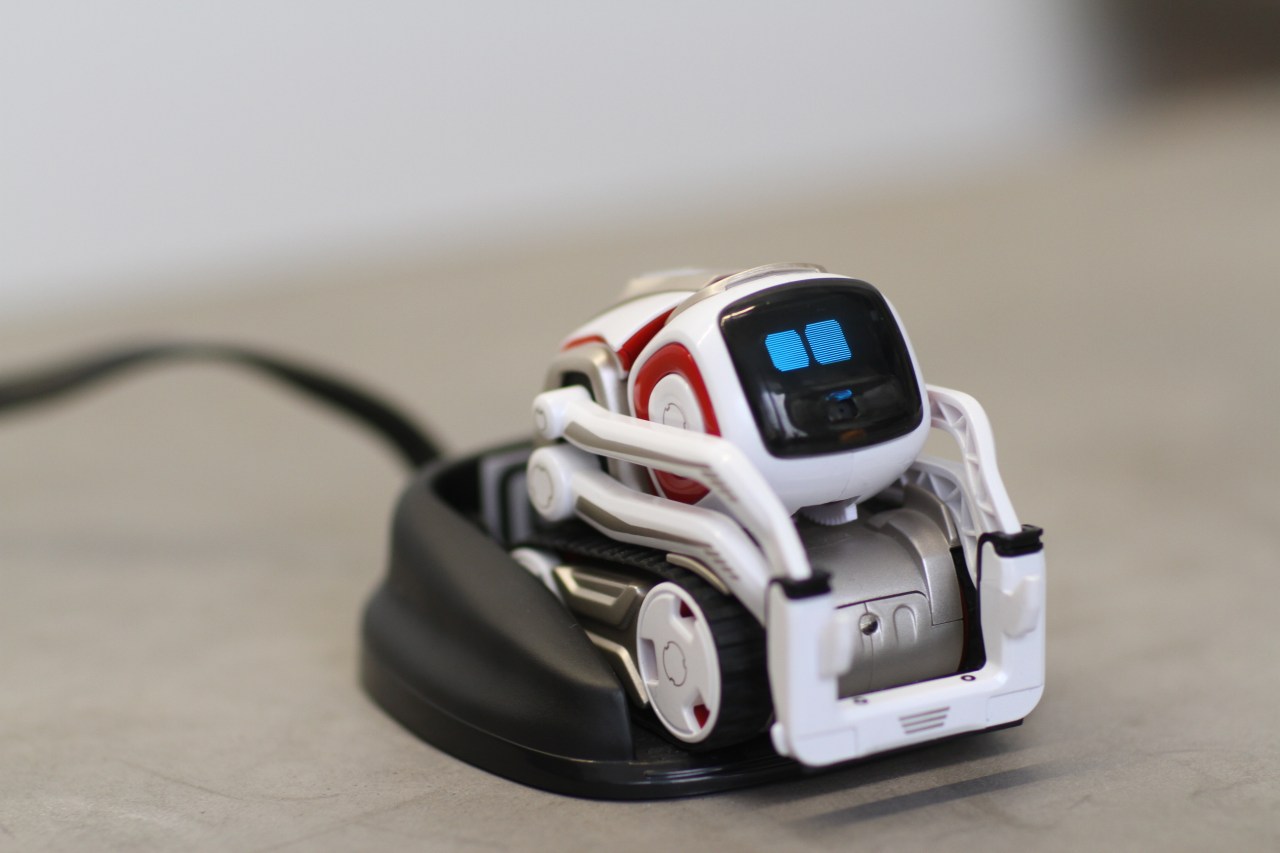 Cozmo Code Lab: A Fun Introduction to Coding for Kids fxis.ai
