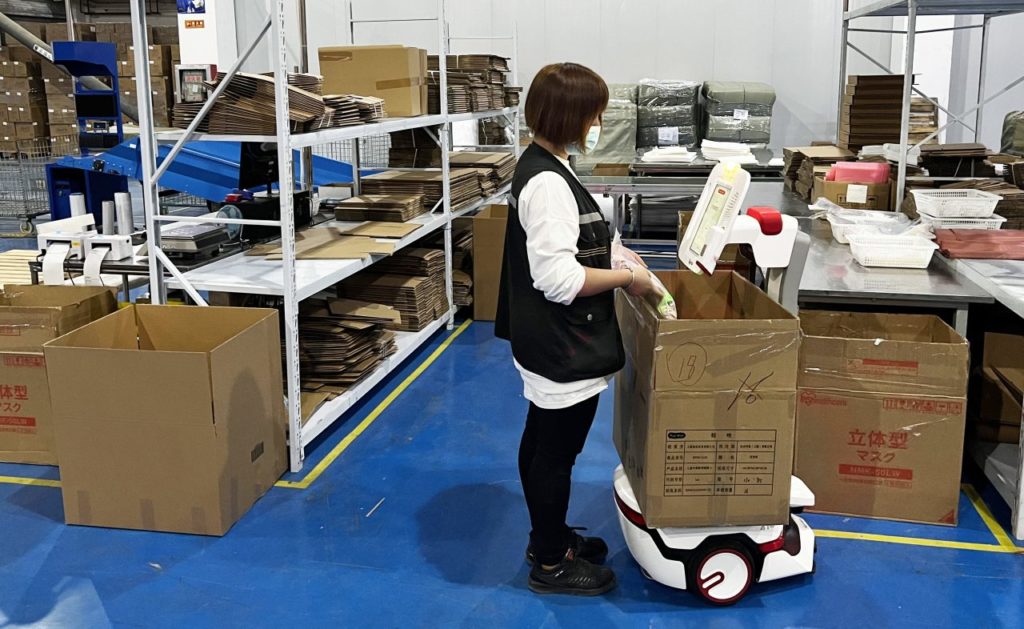 Syrius Robotics: Navigating the Future of Warehouse Automation fxis.ai