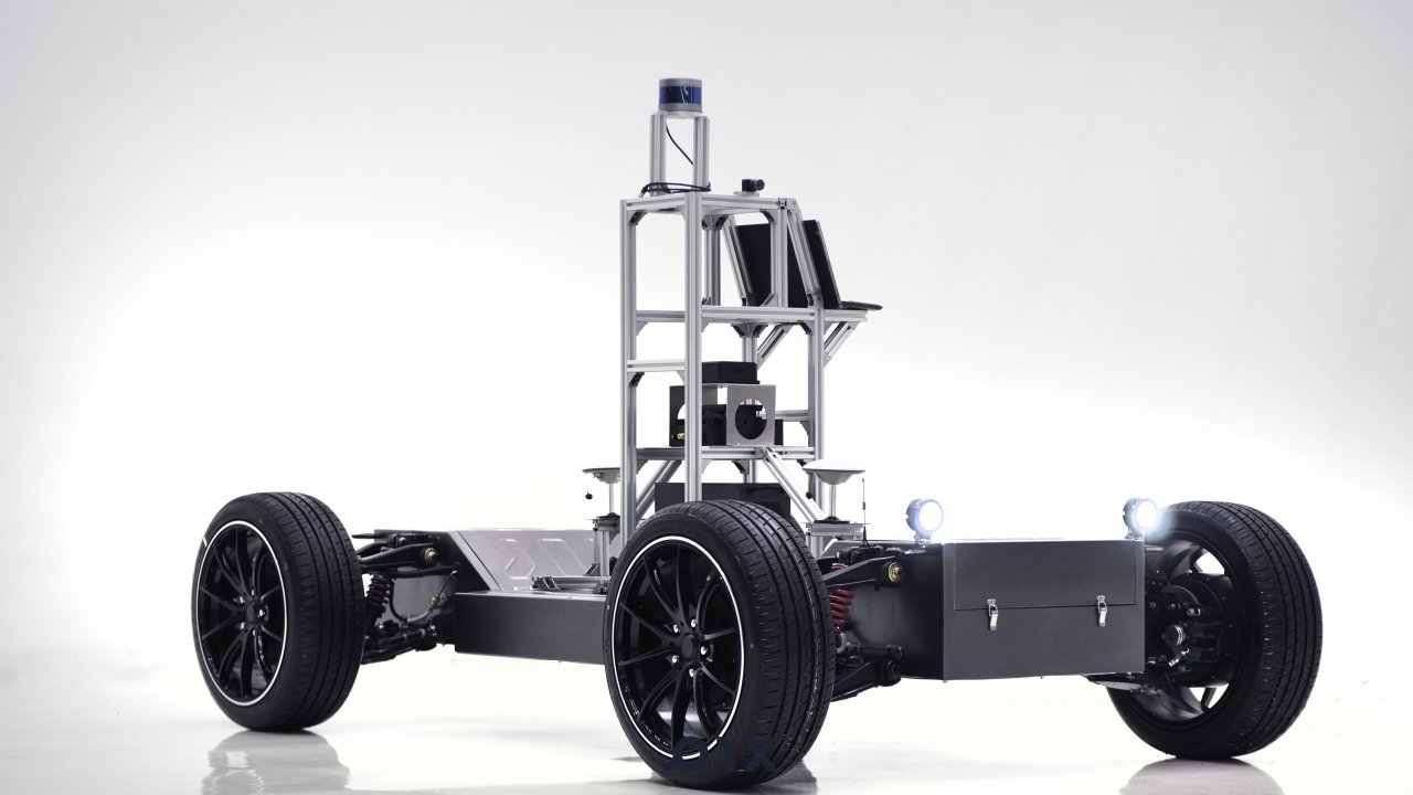 PIX Moving: Revolutionizing Autonomous Driving with Modular Chassis fxis.ai
