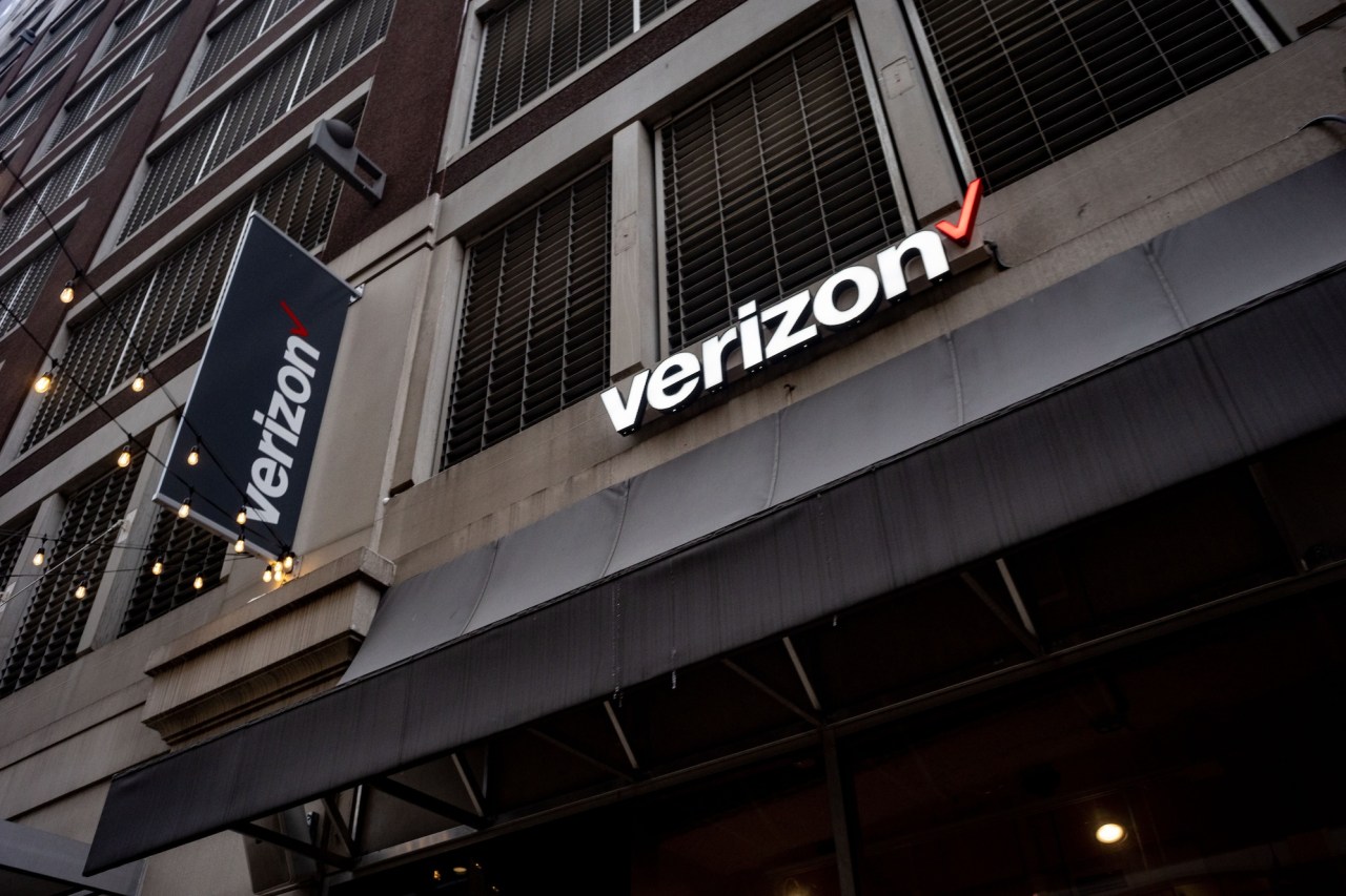 Verizon’s Major Leap: The $20 Billion Frontier Acquisition Explained ...